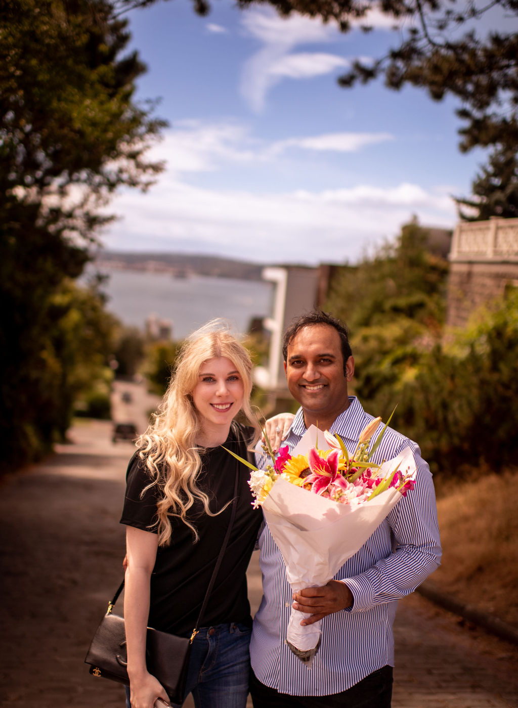 Fun & Romantic Surprise Proposal Photos at Kerry Park in Seattle ...